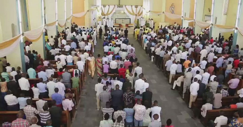 Burundi churches 'crowded' for Easter Sunday | Africanews