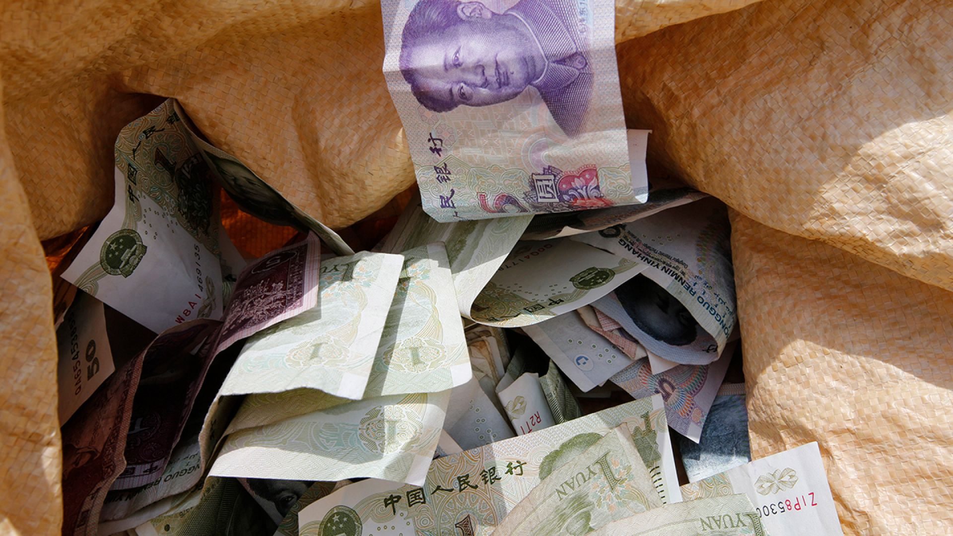 Growing feeling of corruption worldwide | Euronews