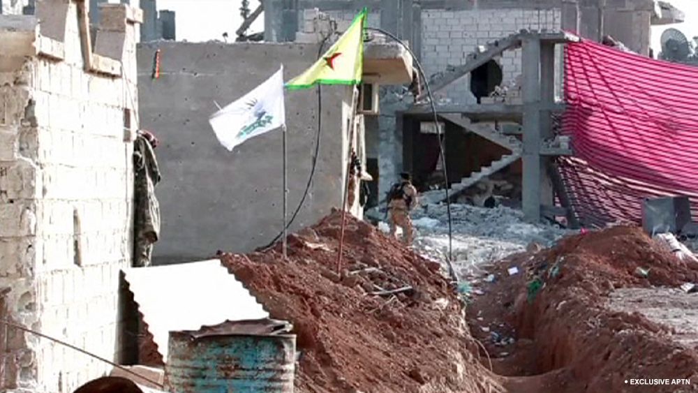 Frontline of Syrian city of Kobani in rubble after two months of ...