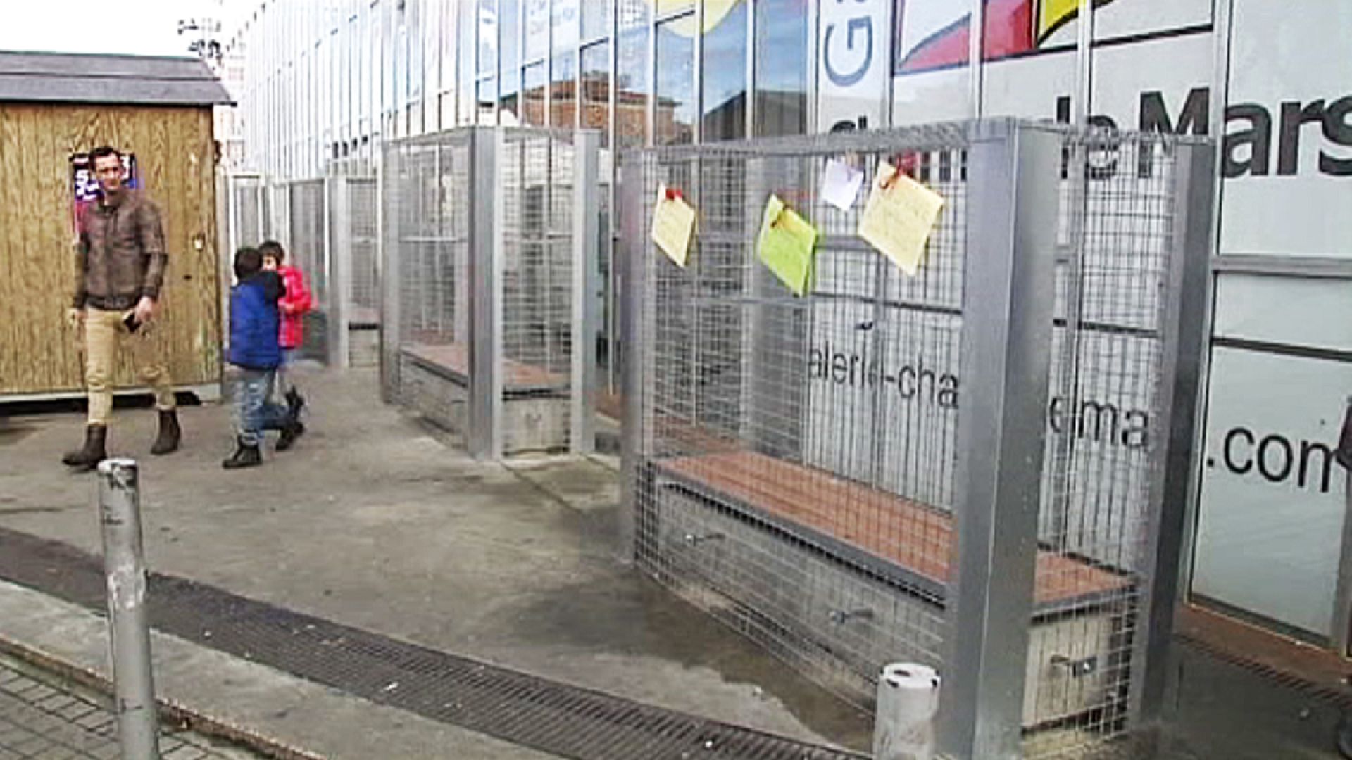 France: Angouleme council takes down anti-homeless cages around benches ...