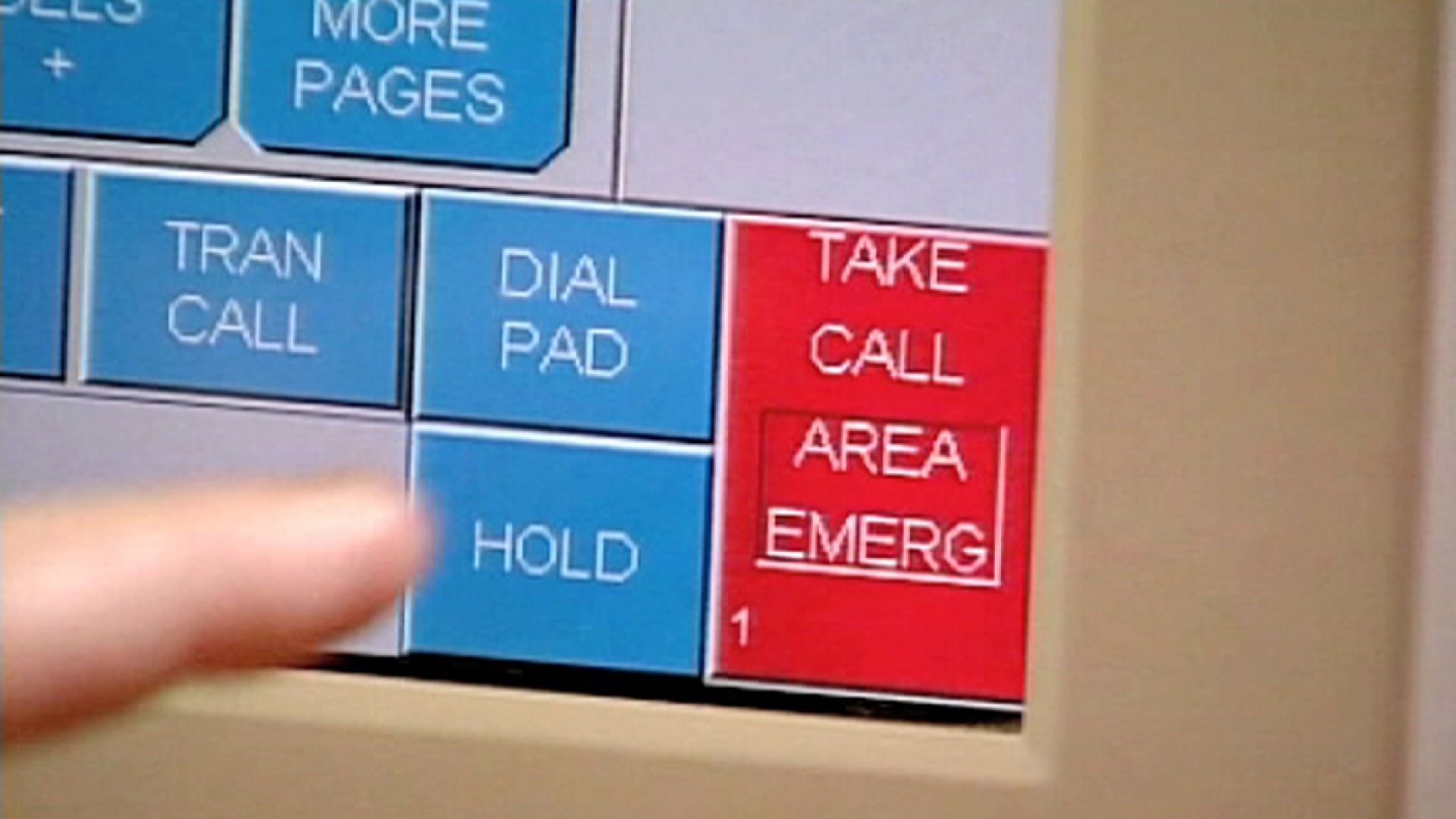 EU cars will get automatic emergency call device from 2018 | Euronews