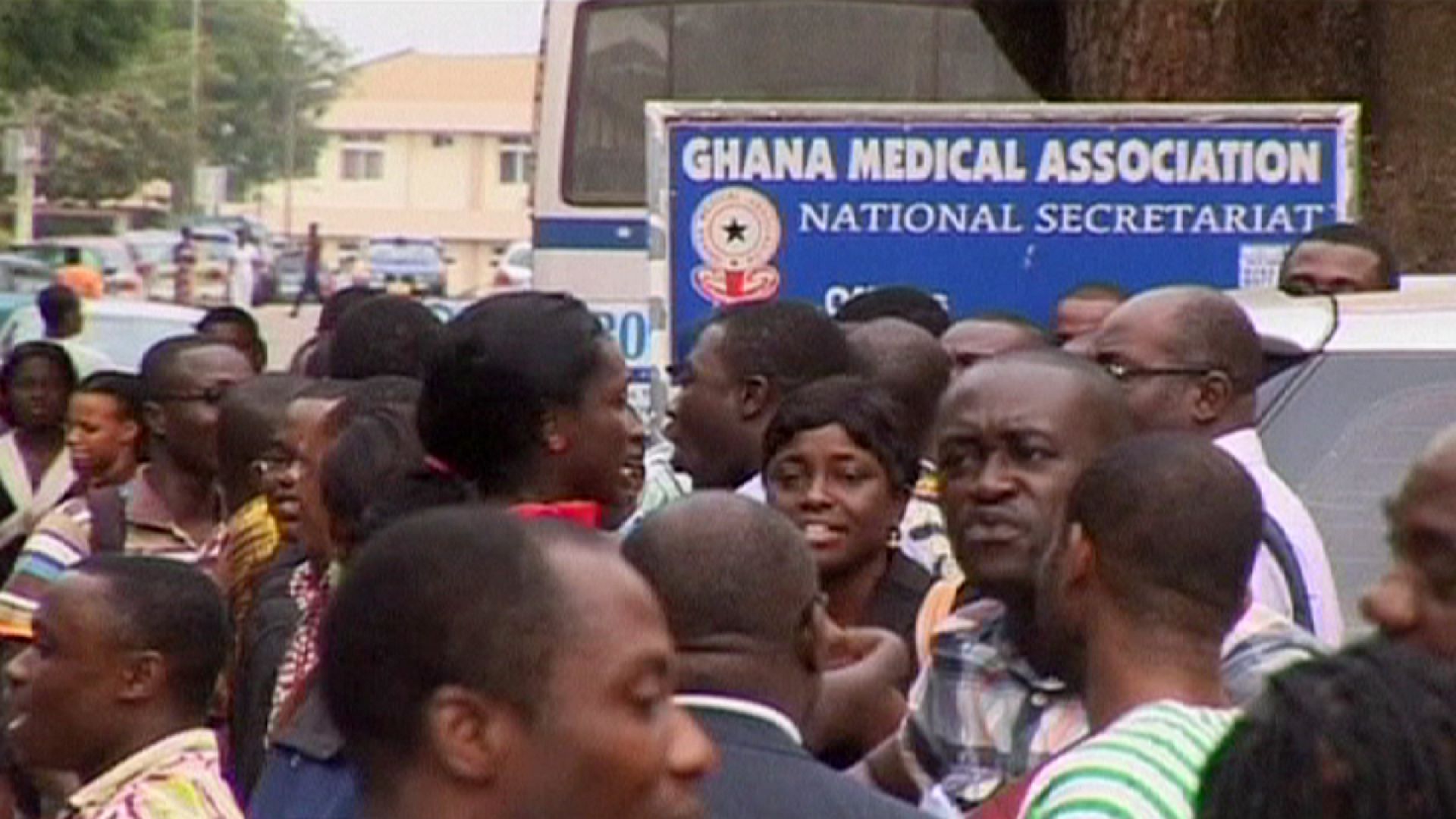 Ghana: doctors extend strike | Euronews