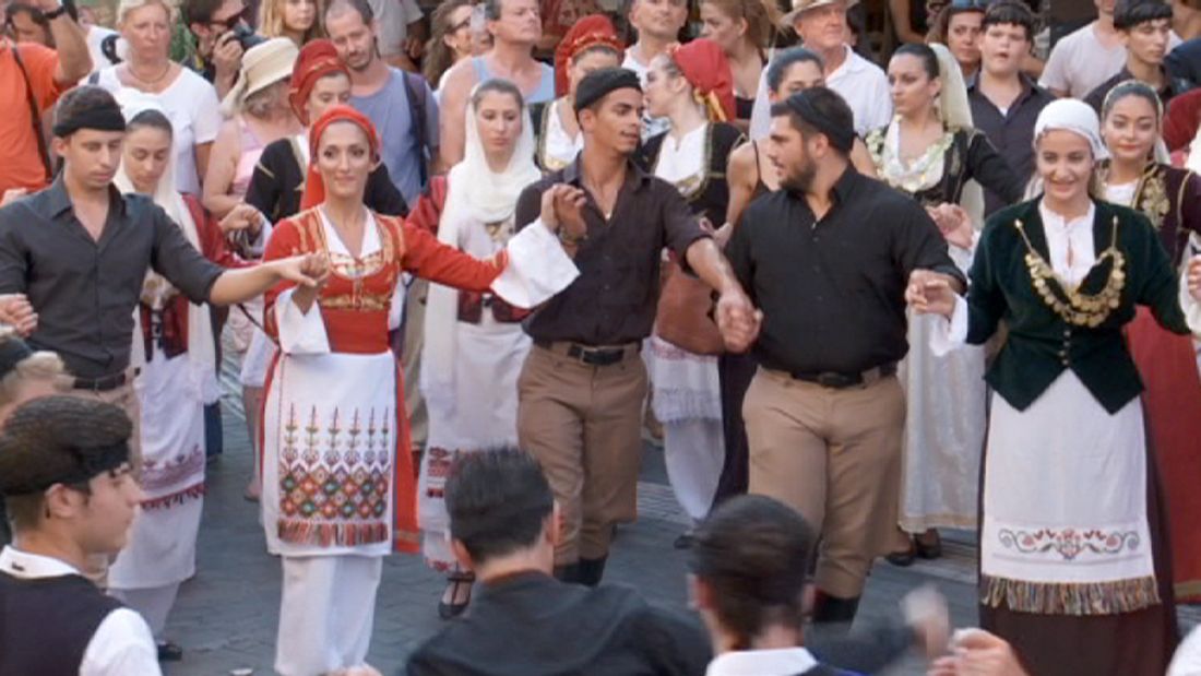 Crete celebrates traditional dance and music | Euronews