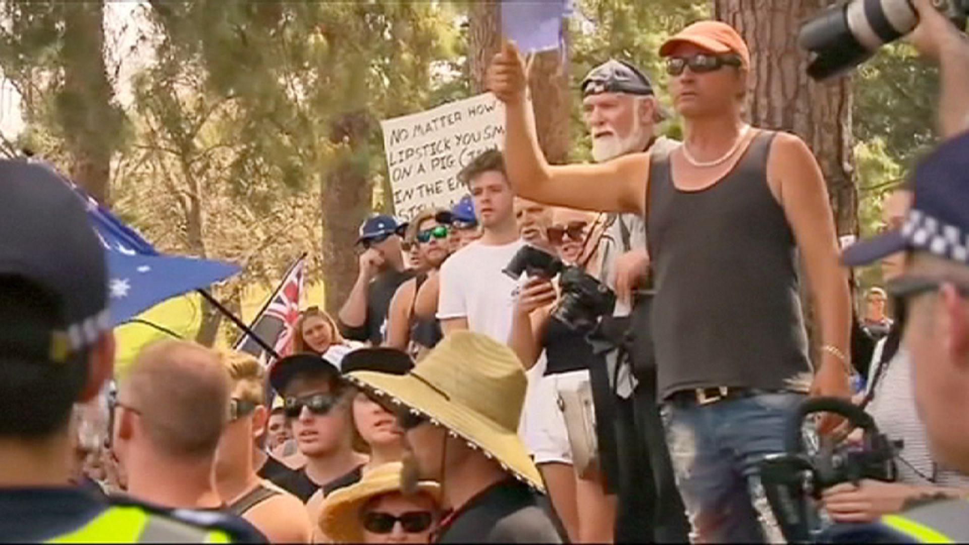 Australia: anti-mosque protest draws hundreds to rural Bendigo | Euronews