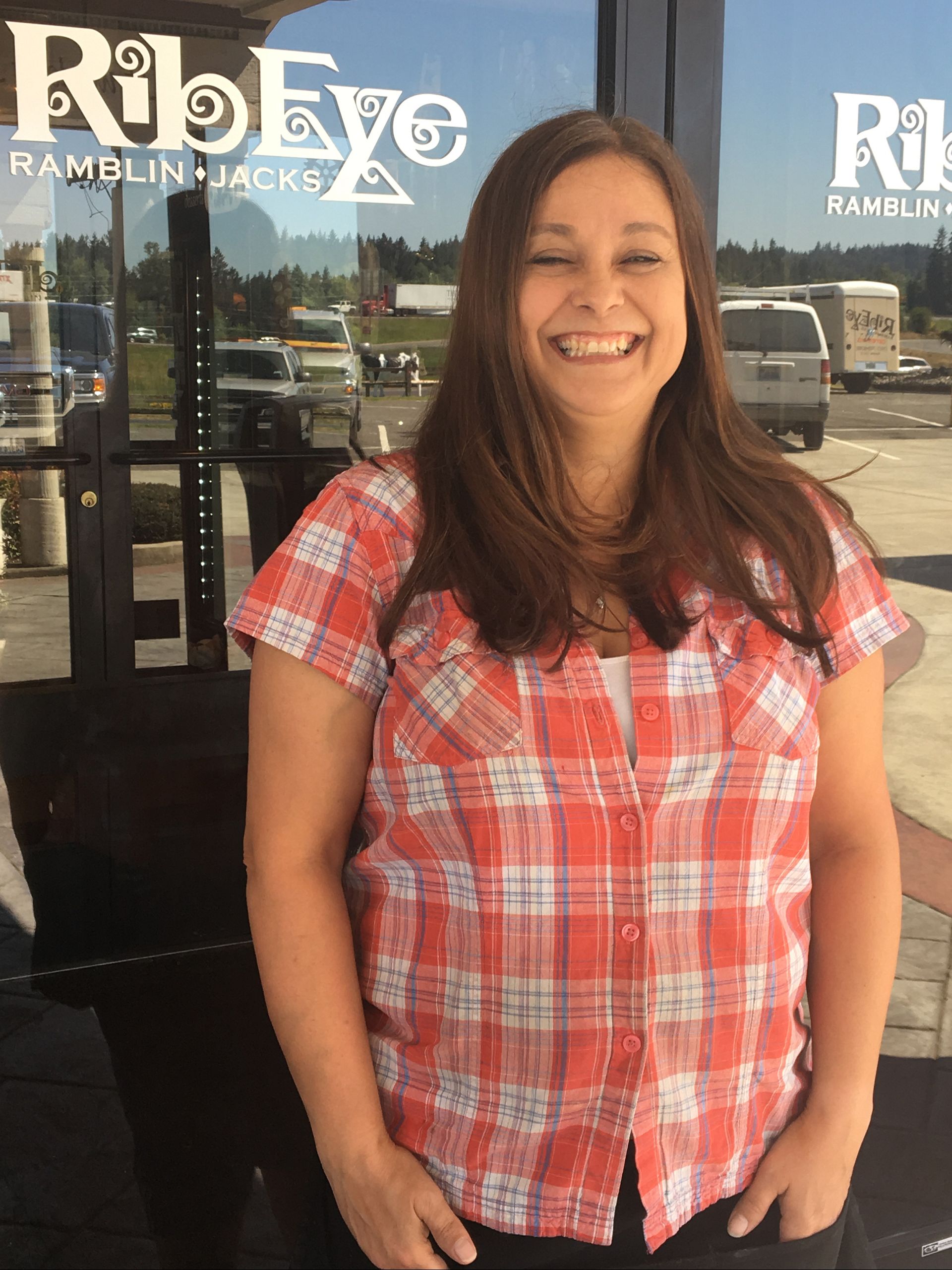 Waitress and grandma of 7 receives $3,000 tip for hard work and ...