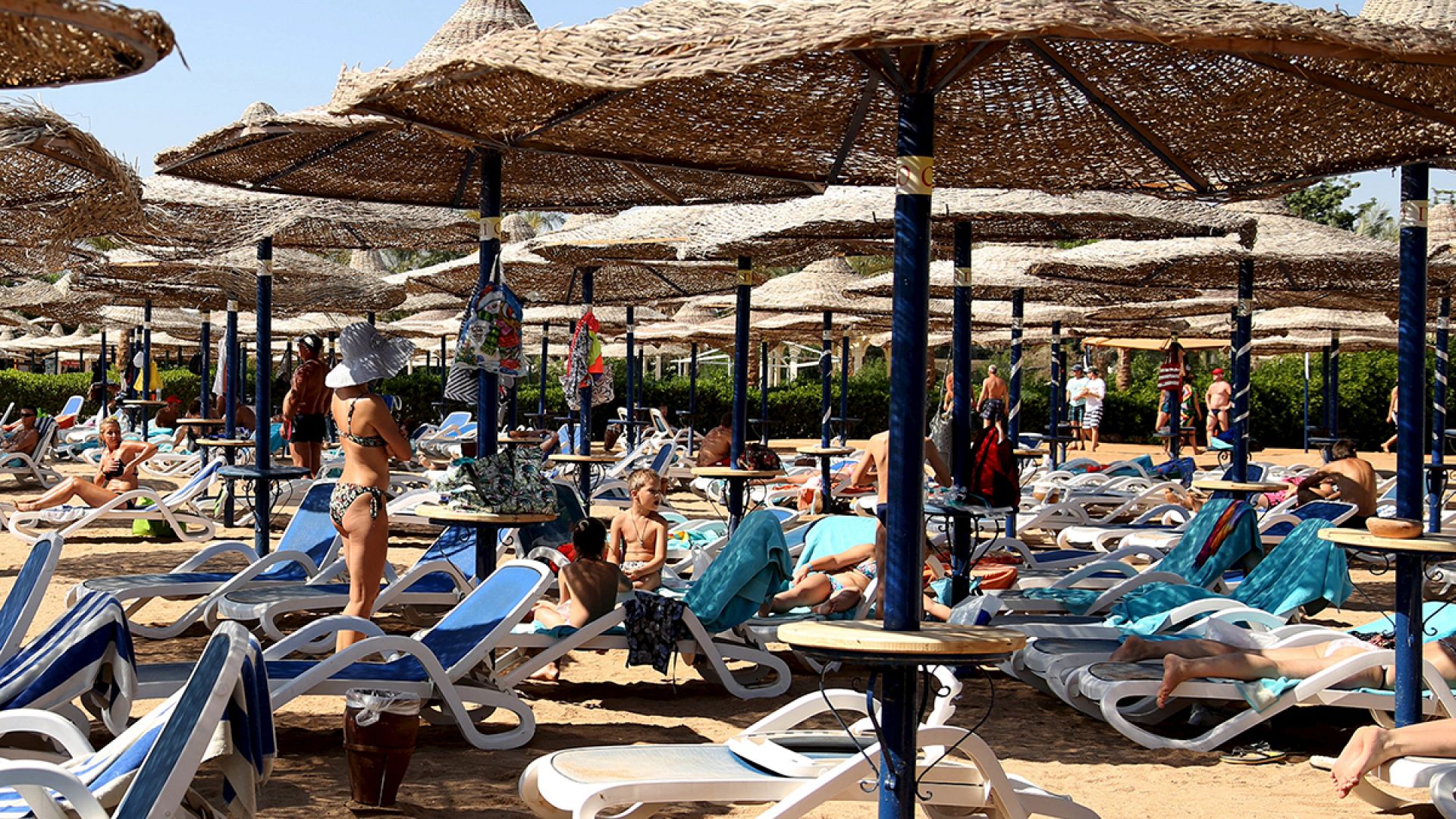 La suspensión de vuelos rusos deja en la estocada al turismo en Egipto ...