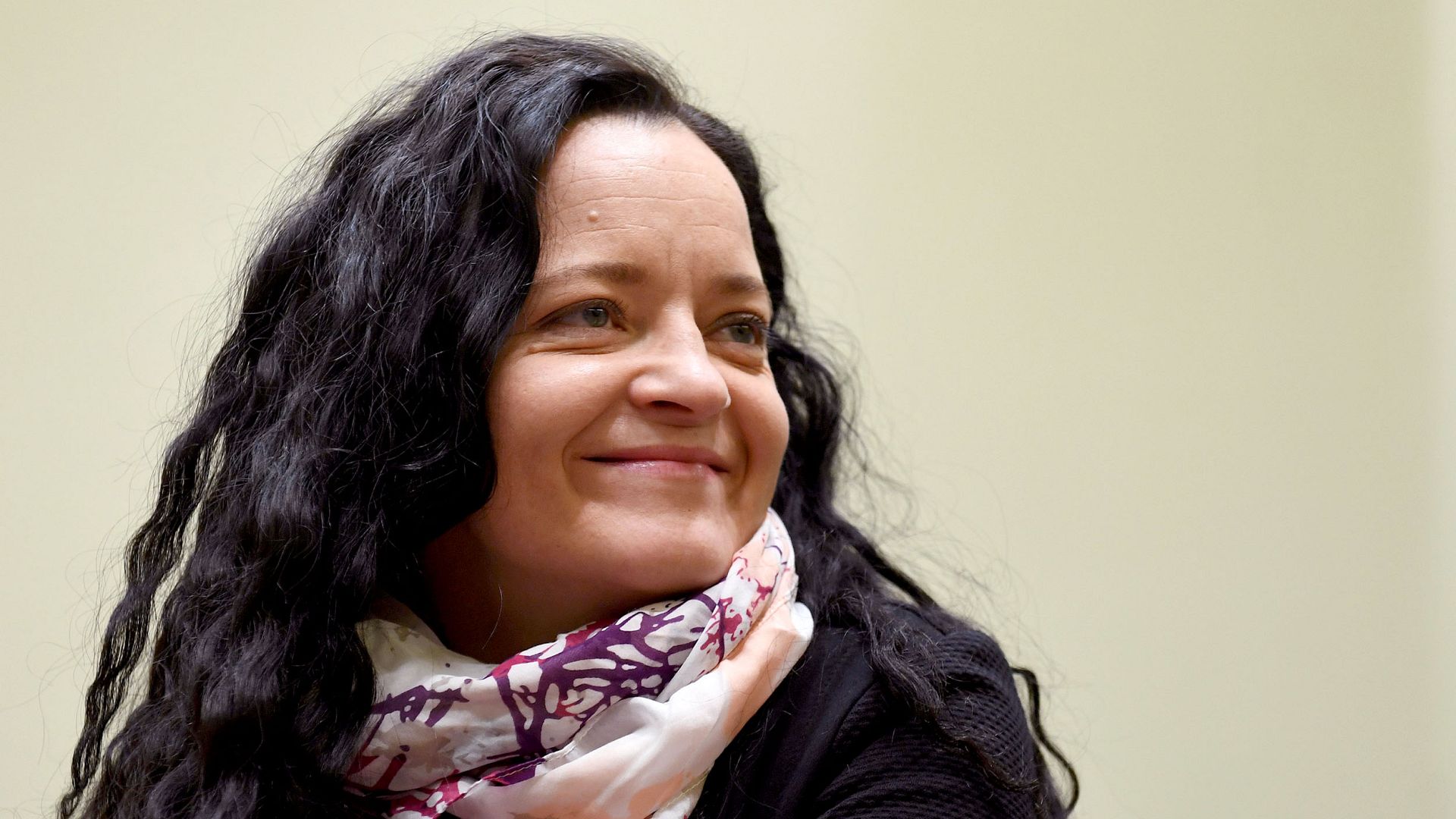 Germany's 'Nazi bride' gets life sentence for 10 far-right killings ...