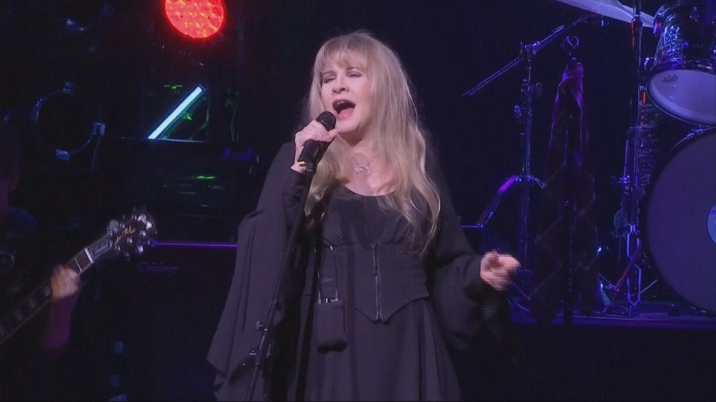 La chanteuse de Fleetwood Mac en guest star à Broadway | Euronews