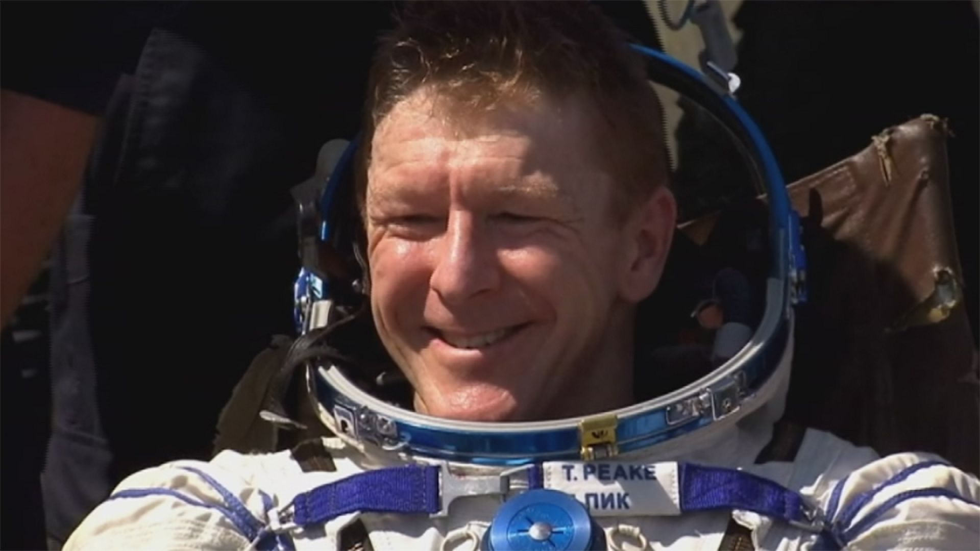 Video. British astronaut Tim Peake makes a safe return to Earth | Euronews