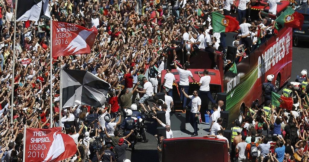 Portugal squad arrive home to heroes welcome | Africanews