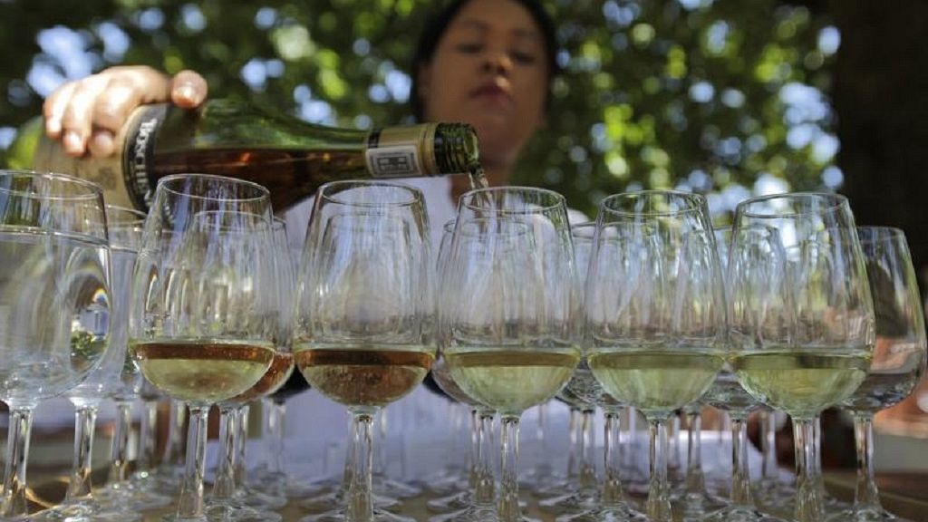 Zuma in France, says South African wine is the best | Africanews