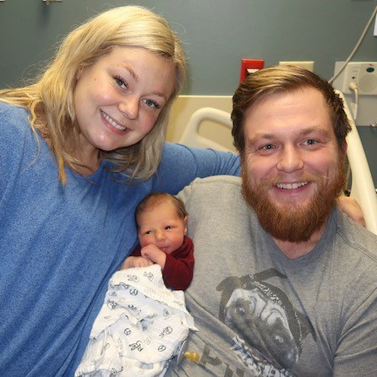 Woman saves her husband's life with CPR, then gives birth to their son ...