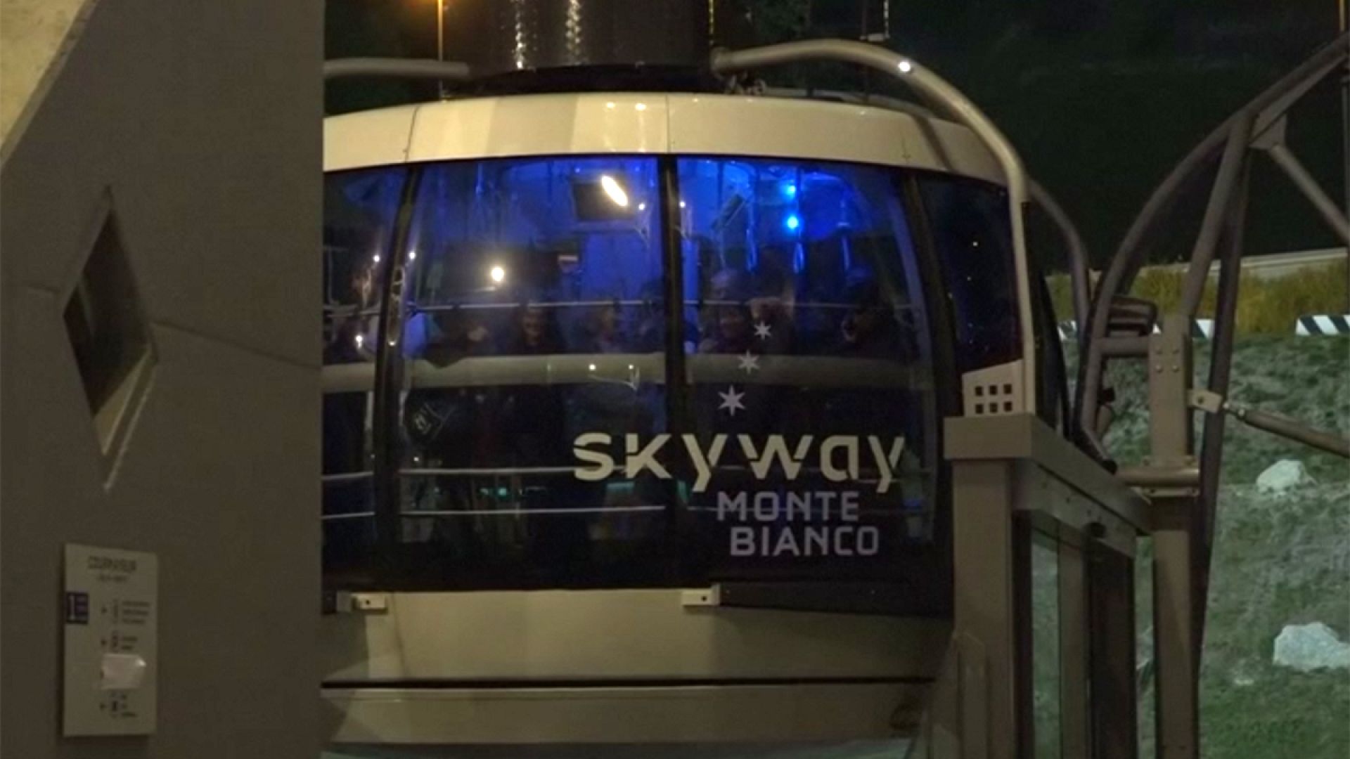 Dozens trapped after cable car failure over Alps | Euronews