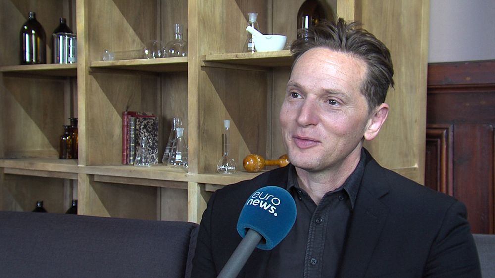 Matt Ross' fantasy of himself as a father plays out in 'Captain ...