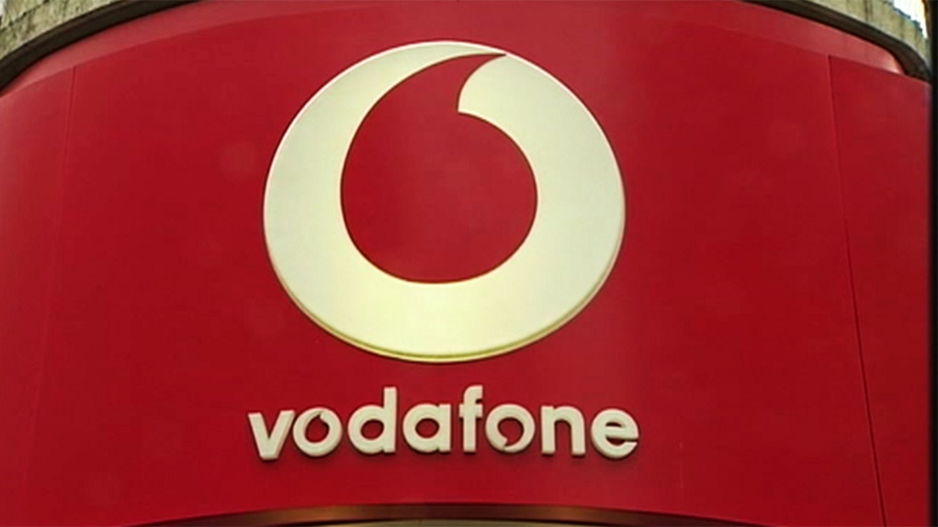 Vodafone partners with Iranian internet firm HiWEB | Euronews