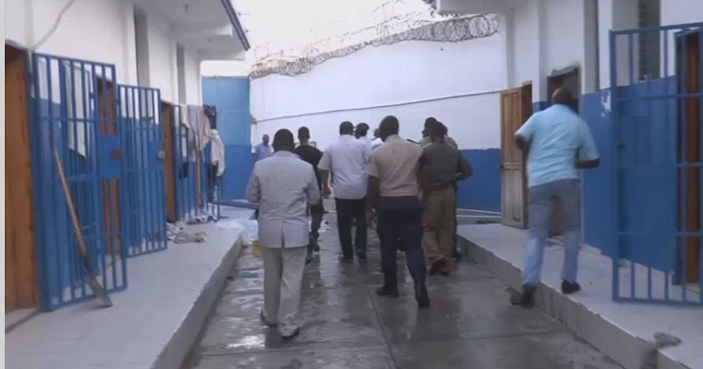 More than 170 inmates escape Haiti jail | Africanews
