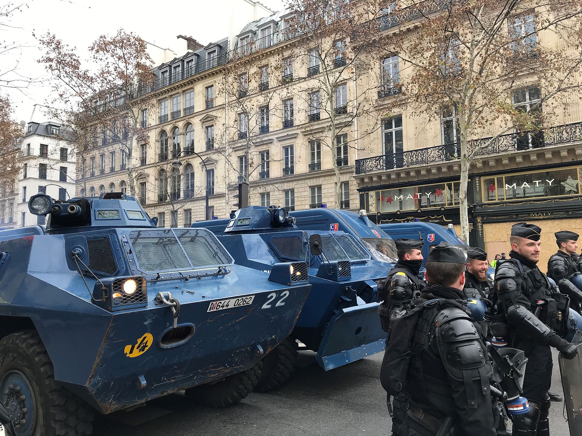 France's 'Yellow Jackets' hit Paris streets for fifth week of protests ...