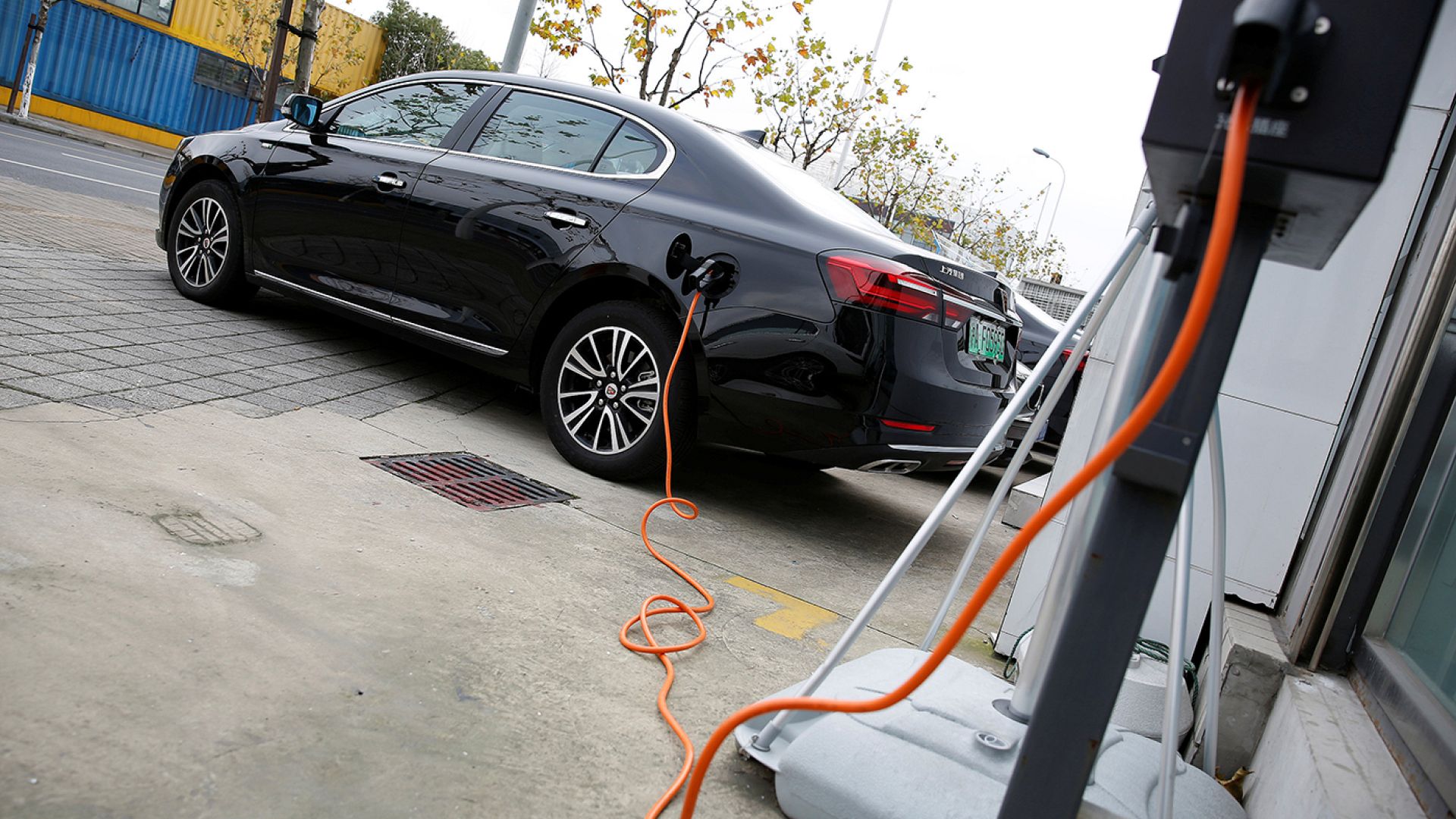 Green car sales rise in Europe | Euronews