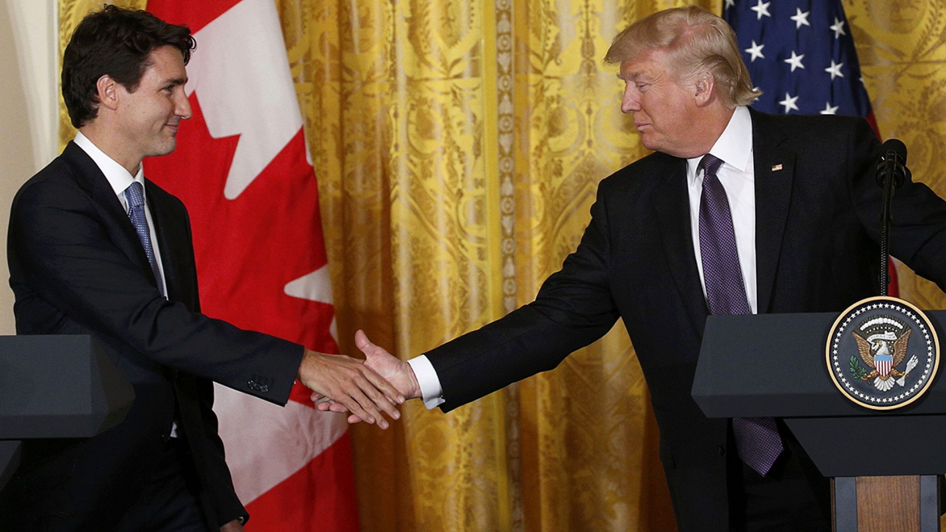 Trump's 'power' handshake | Euronews