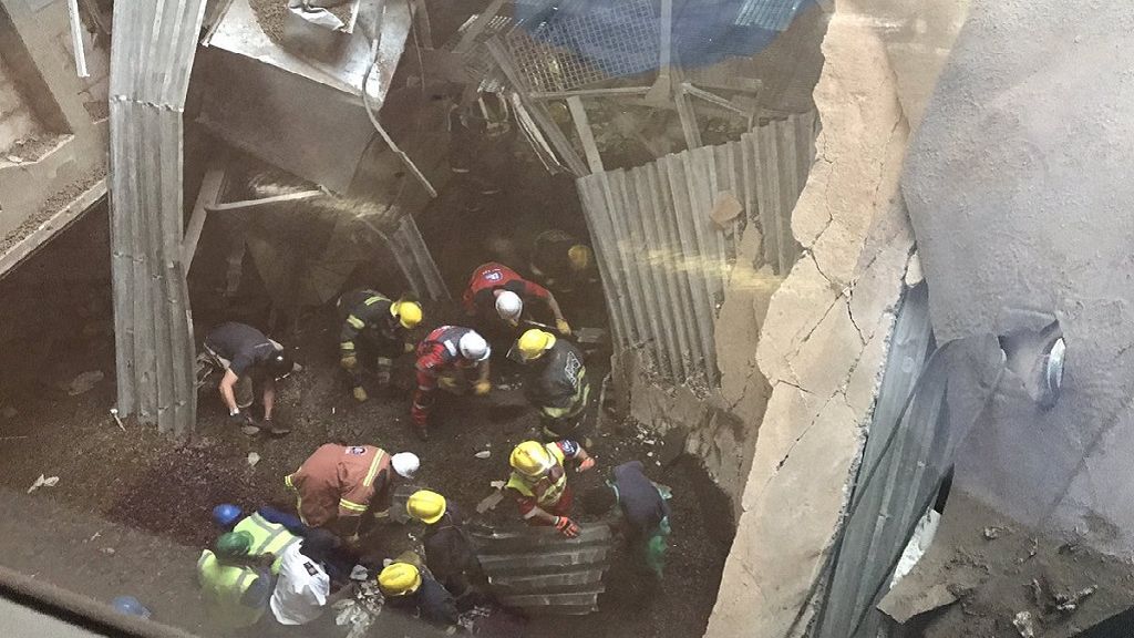 South Africa: Roof of major hospital collapses, injuries reported ...