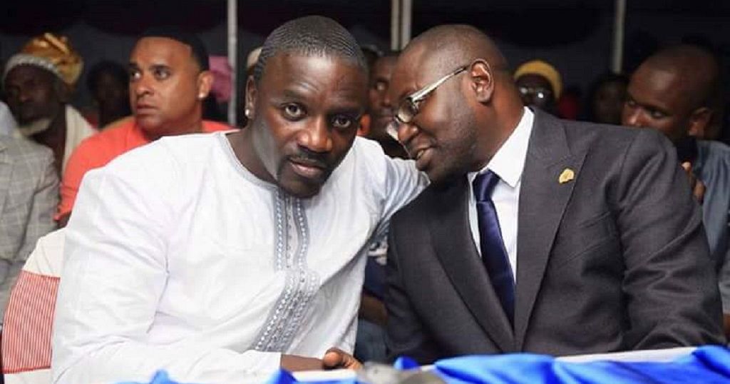 Akon lights up Gambian village | Africanews