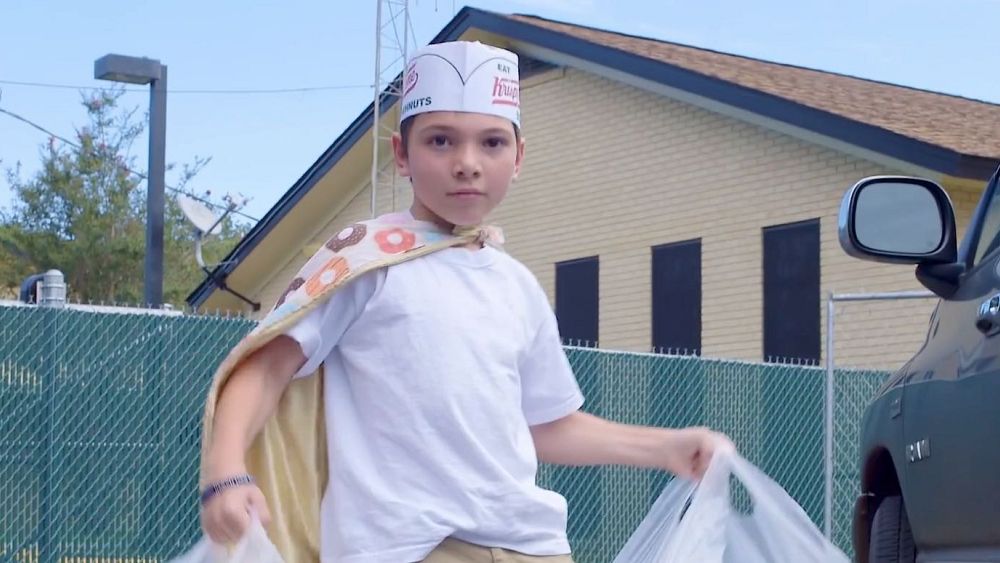'Donut Boy' has delivered over 75K doughnuts to thank police officers ...