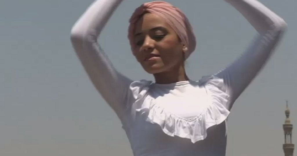 Égypte : une amoureuse du ballet au "hijab" | Africanews