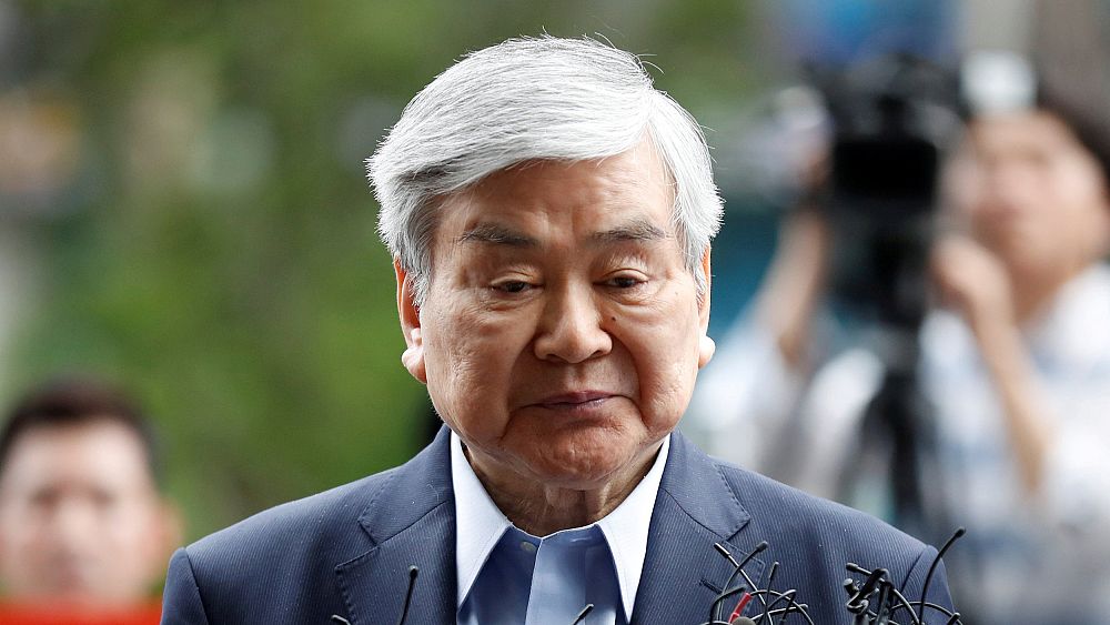 Cho Yang-ho, embattled CEO of Korean Air, dies at 70 | Euronews