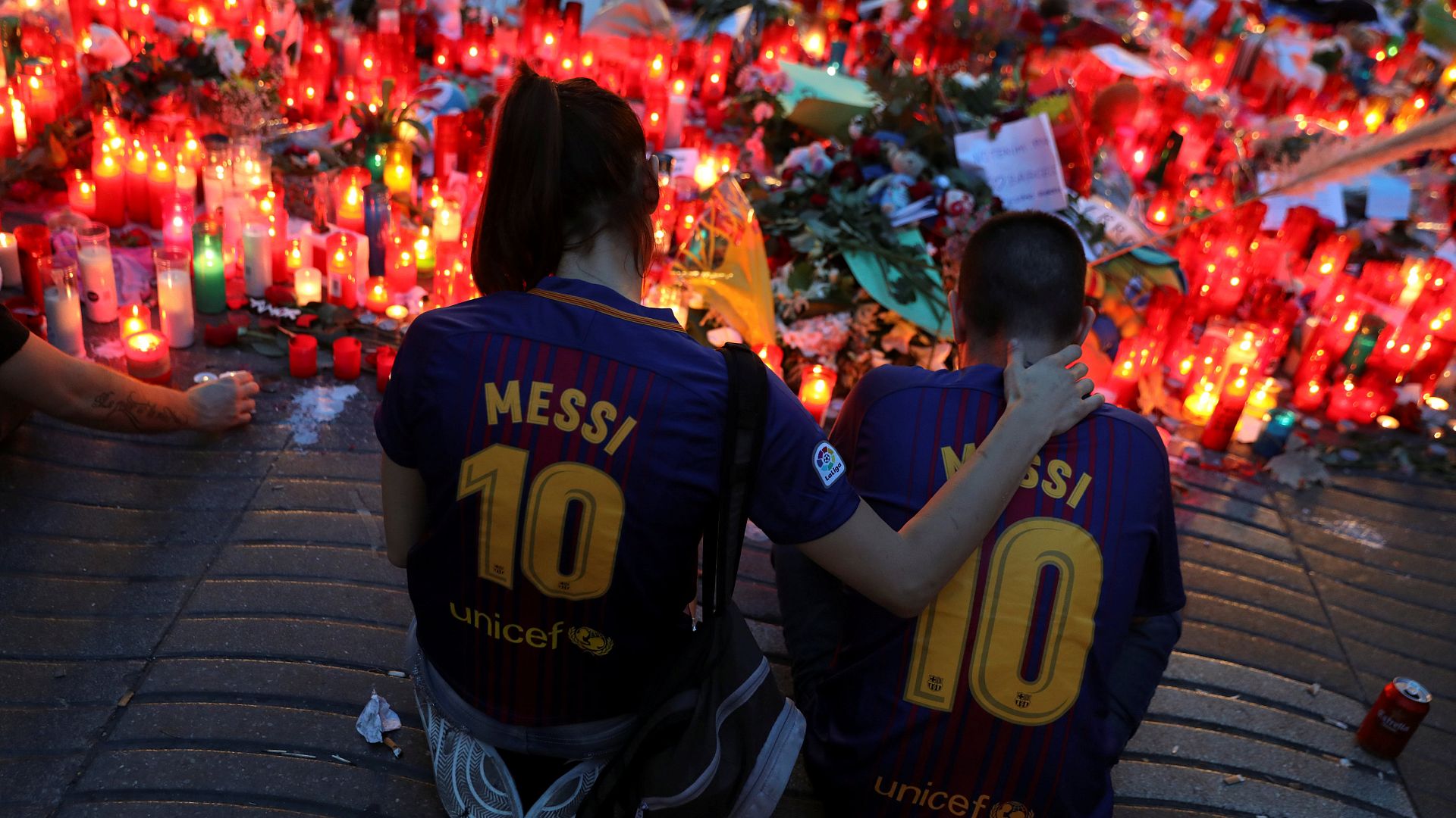 Barcelona prays for peace on final day of mourning | Euronews