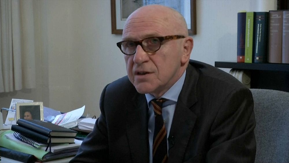 Meet Puigdemont’s Belgian lawyer | Euronews