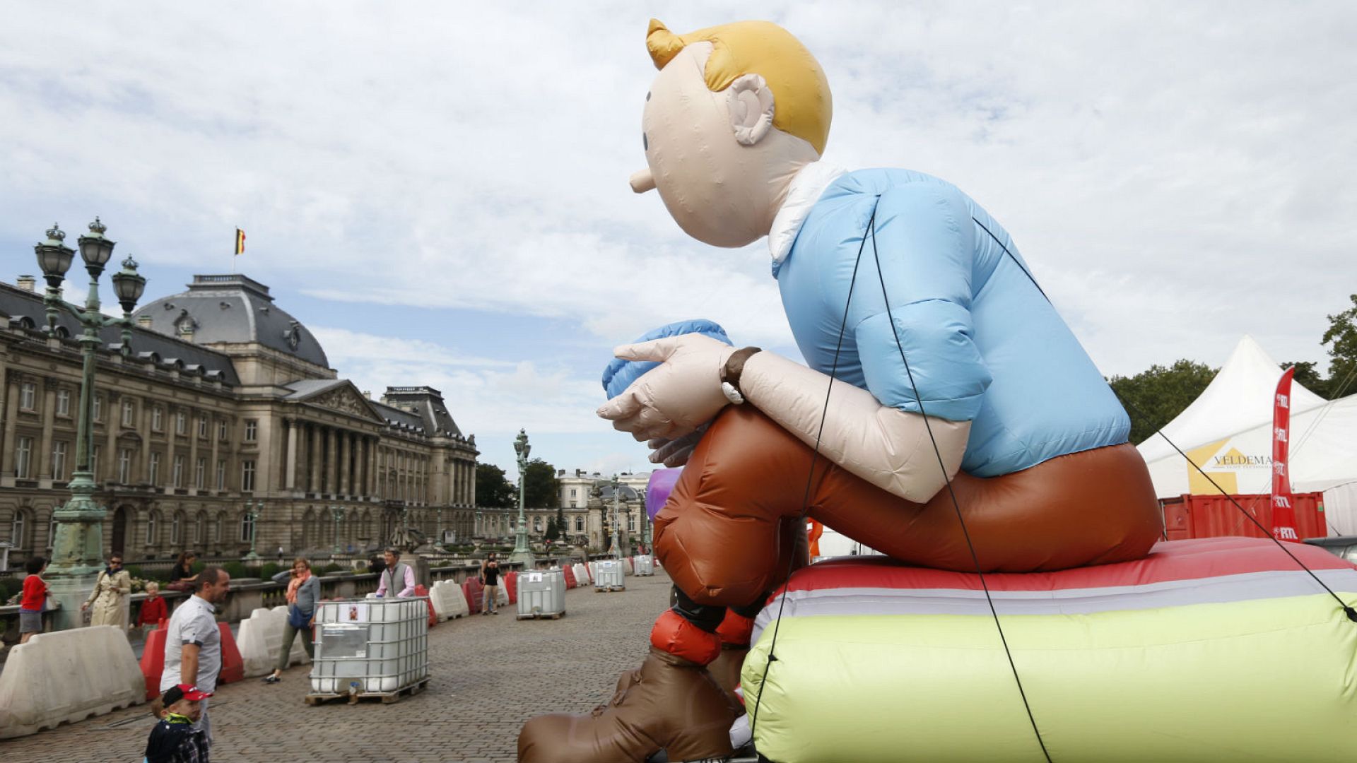 Rare Tintin drawing sells for more than 500,000 euros at Paris auction ...