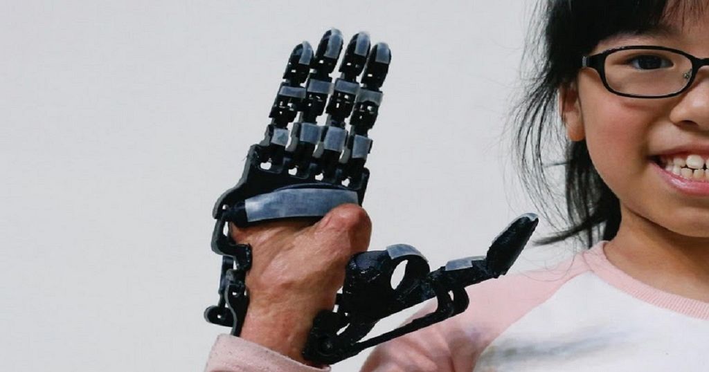 South African students build affordable prosthetic hand | Africanews