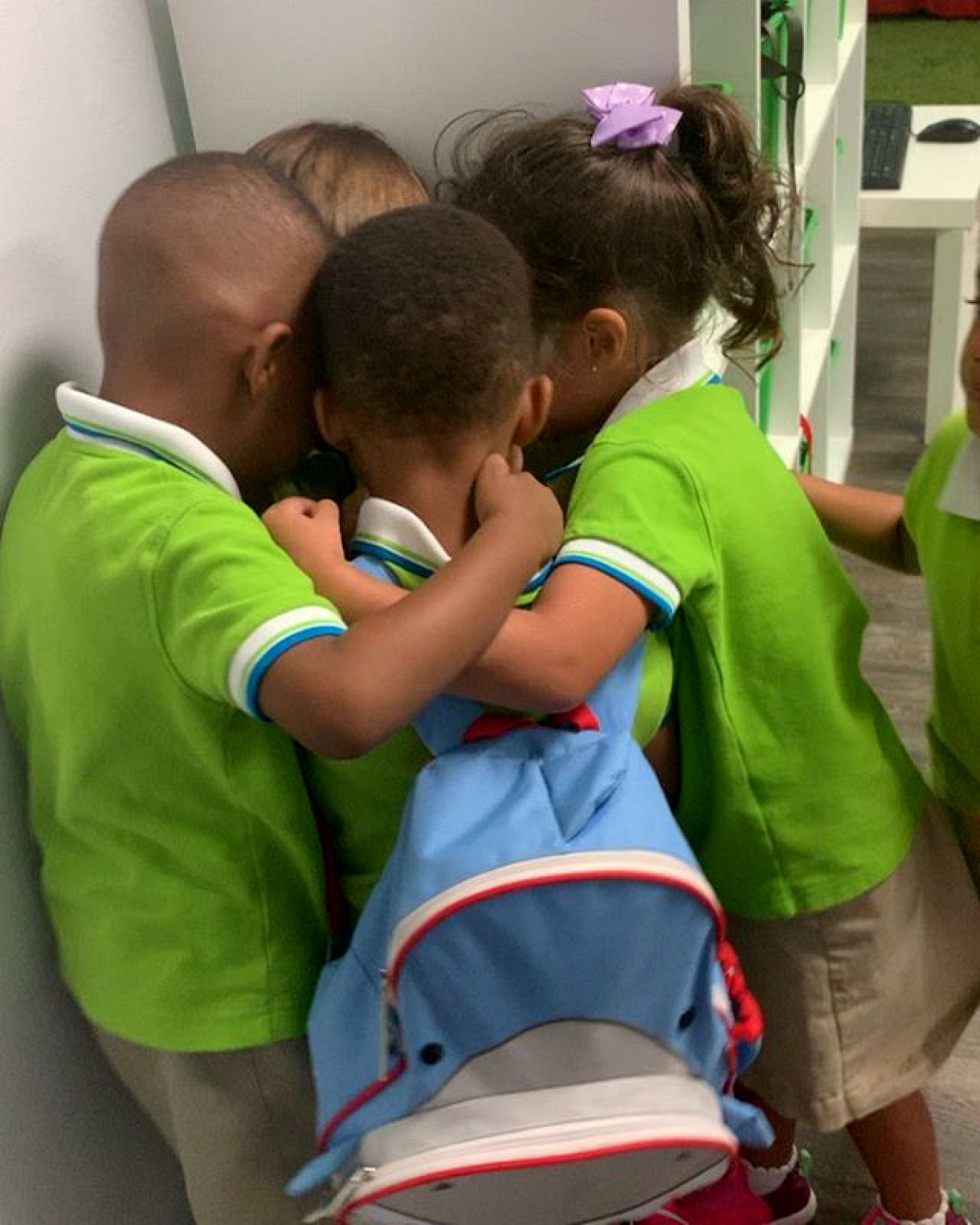 Viral video shows Florida students hugging Hurricane Dorian survivor ...