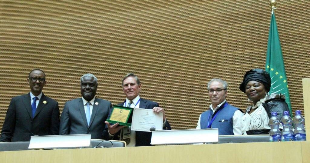 Algerian, South African scientists scoop AU accolades | Africanews