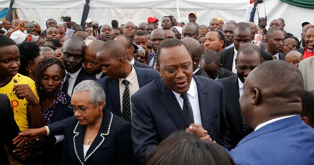 Le président kényan rend hommage aux victimes de Solai | Africanews