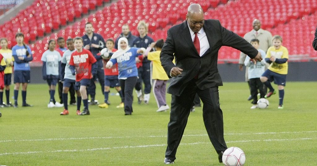 Zuma 'auditions' for South Africa's football team Bafana Bafana ...