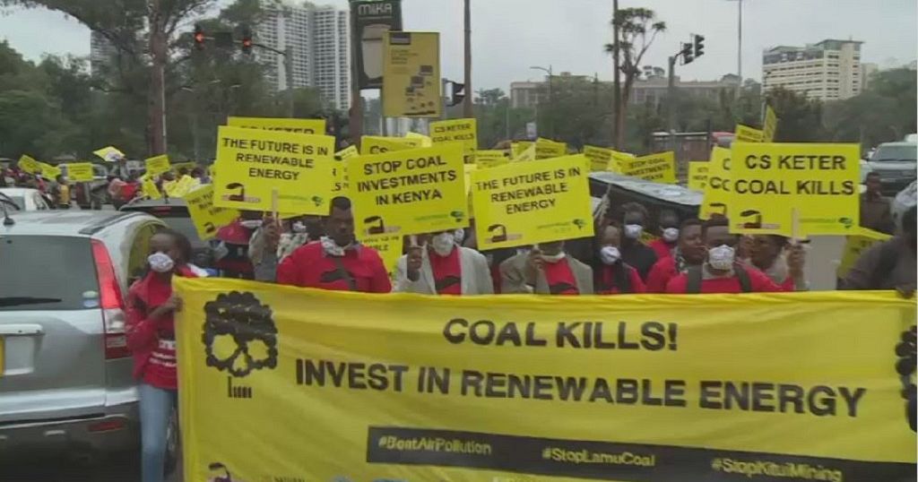 Kenyans protest building of coal-fired power plant | Africanews