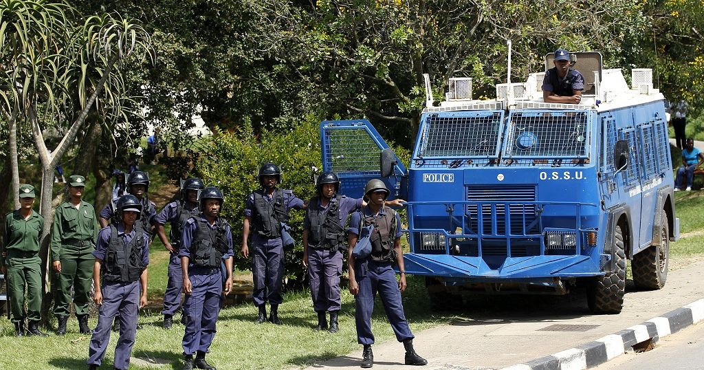 eSwatini public servants clash with police in salary protests | Africanews