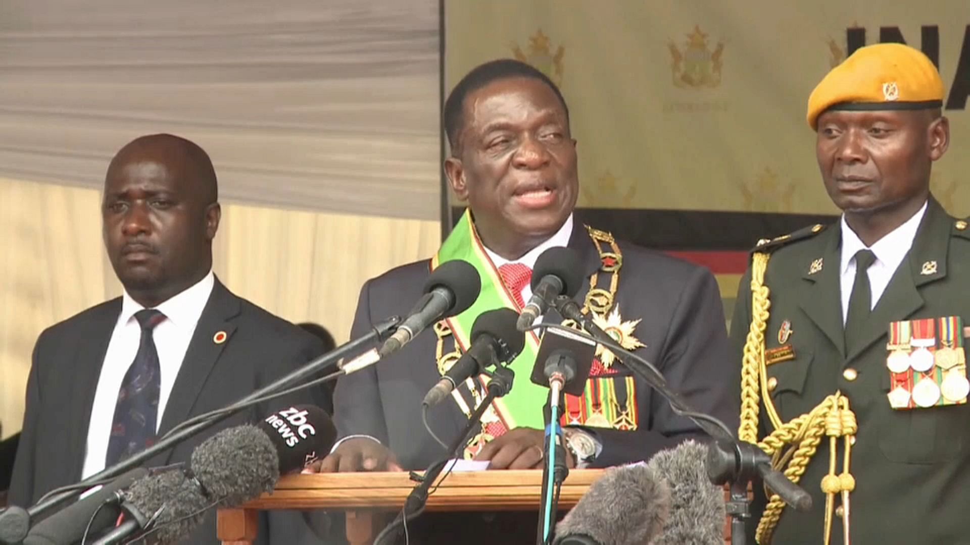 Zimbabwe's future: journalist expelled in 2003 talks to Euronews