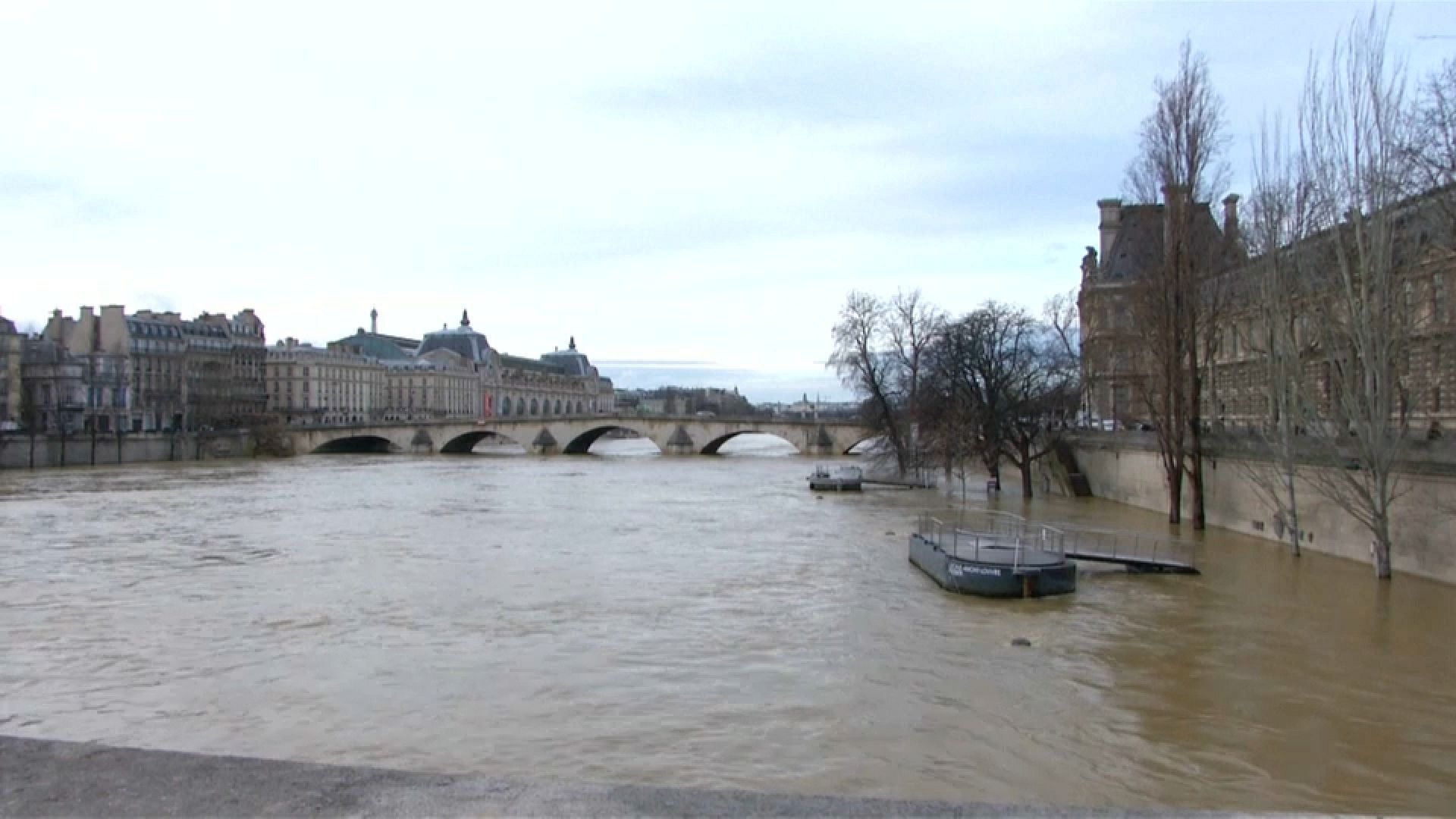 Louvre basement closed as Seine surges | Euronews