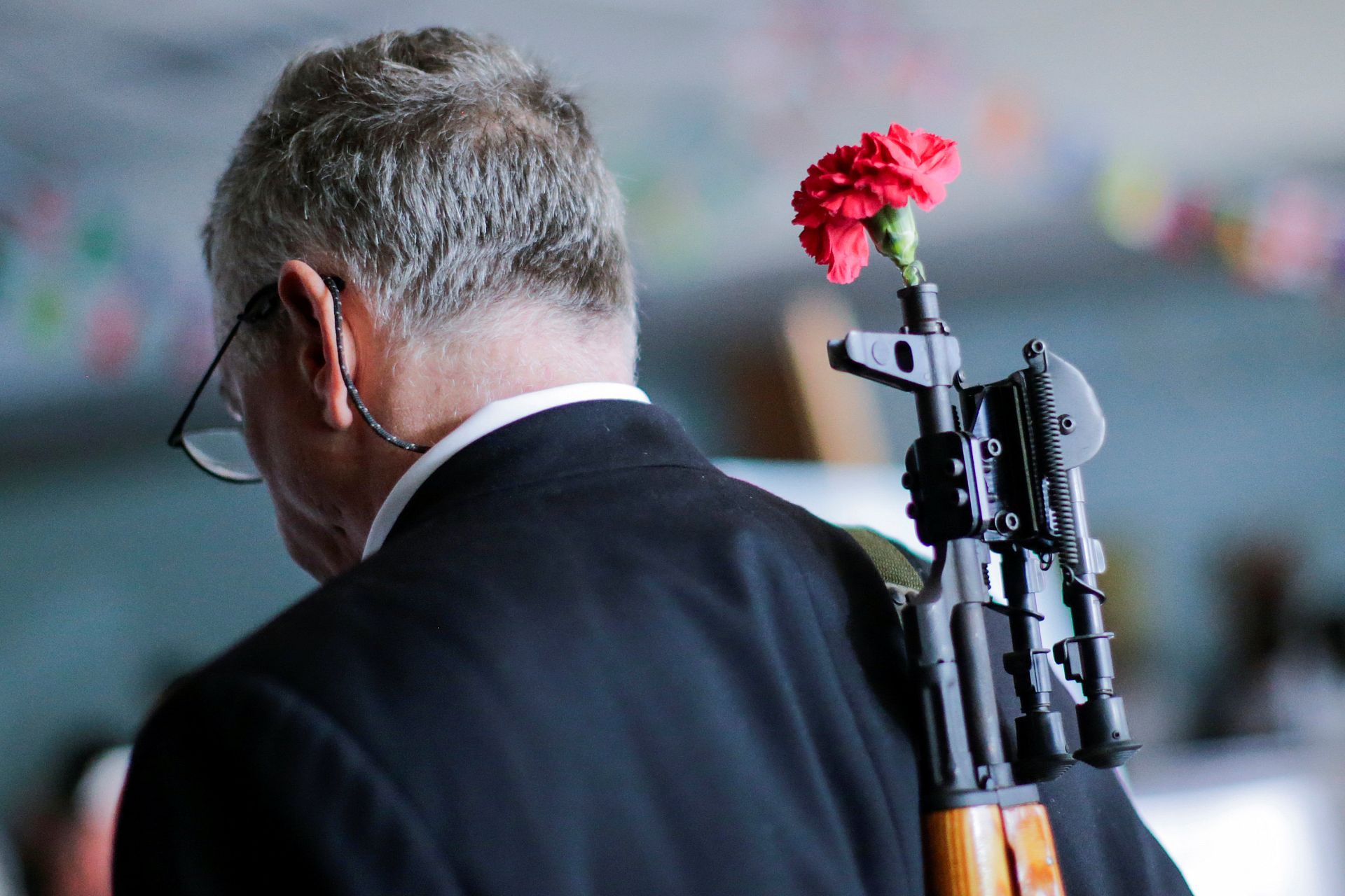 US church holds blessing ceremony for couples with AR-15 rifles | Euronews