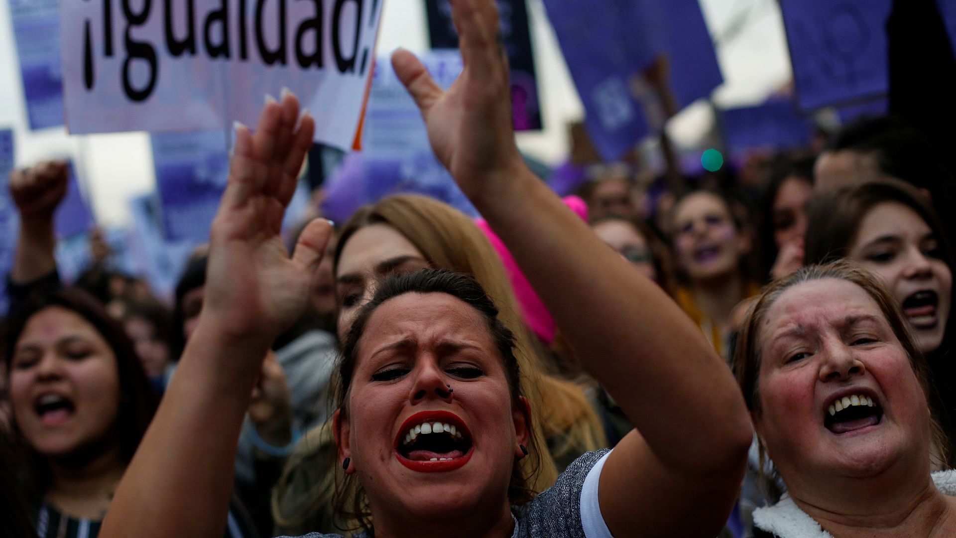 Spain marches for gender equality | Euronews