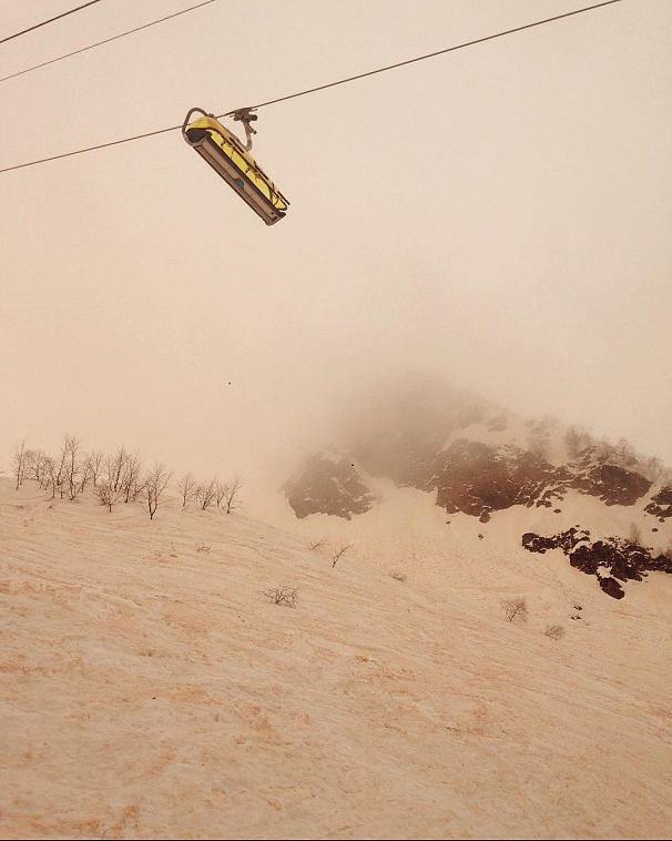 'Orange snow' transforms ski slopes in Eastern Europe into Mars-like ...