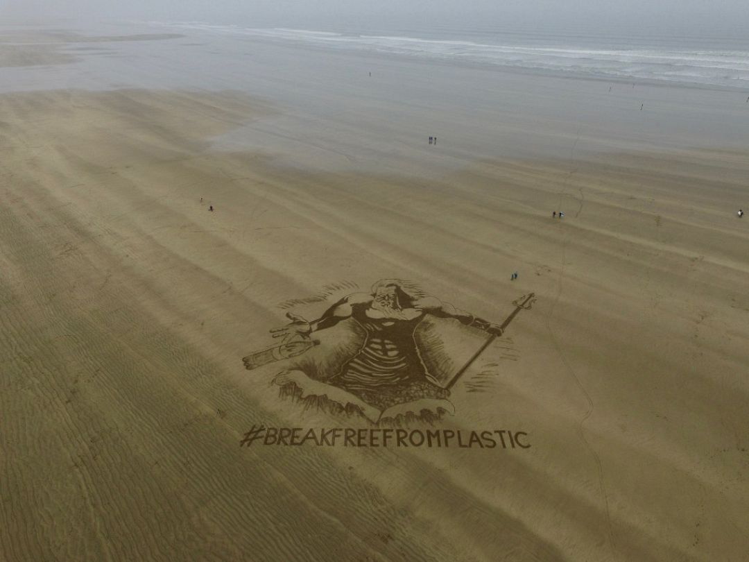 European artists create huge beach artworks to help plastic pollution ...
