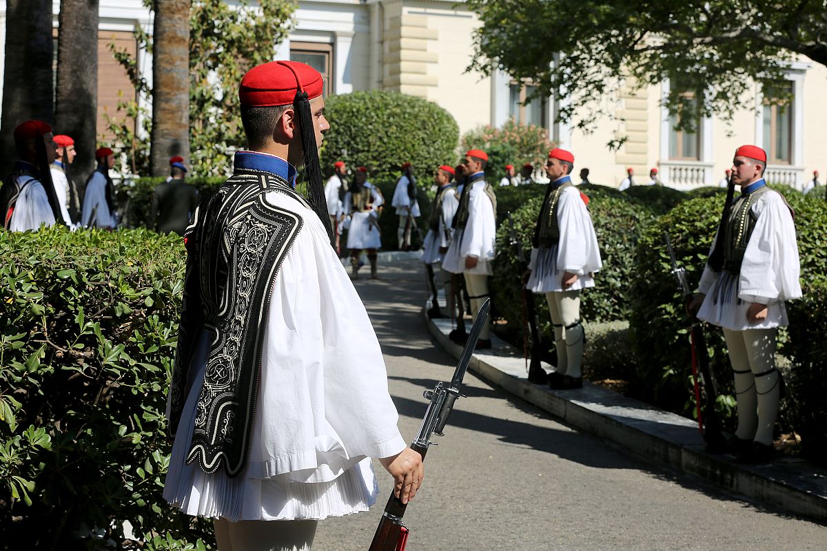 150 Χρόνια Προεδρική Φρουρά: Εύζωνες – Τα καμάρια της Ελλάδας! | Euronews