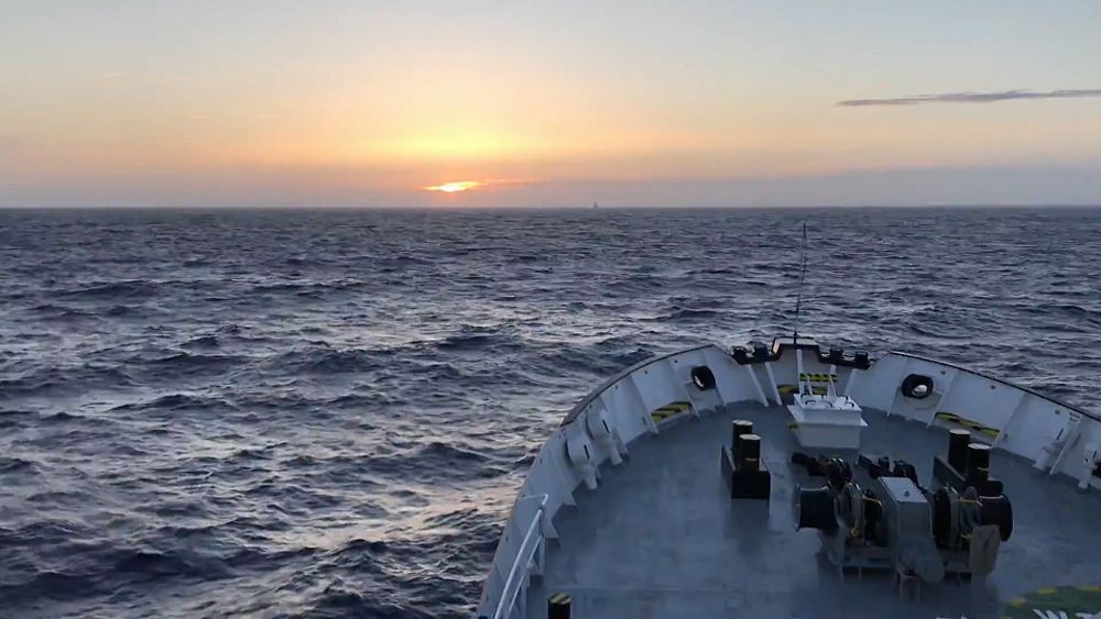 VIDEO : Inside the Aquarius as it sets sail for Spain | Euronews