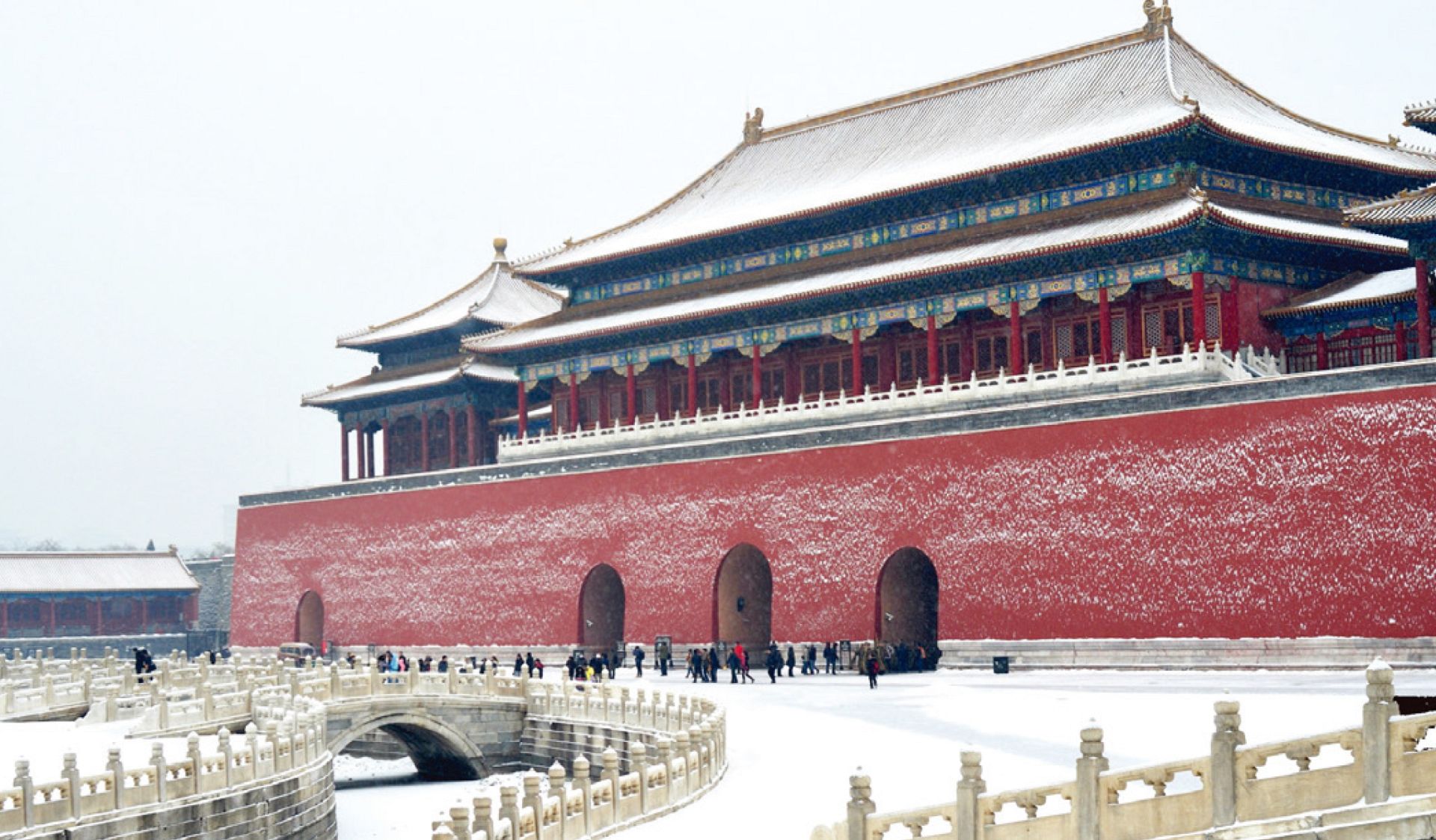 Living the winter dream: Beijing snow sports and spectacles | Euronews