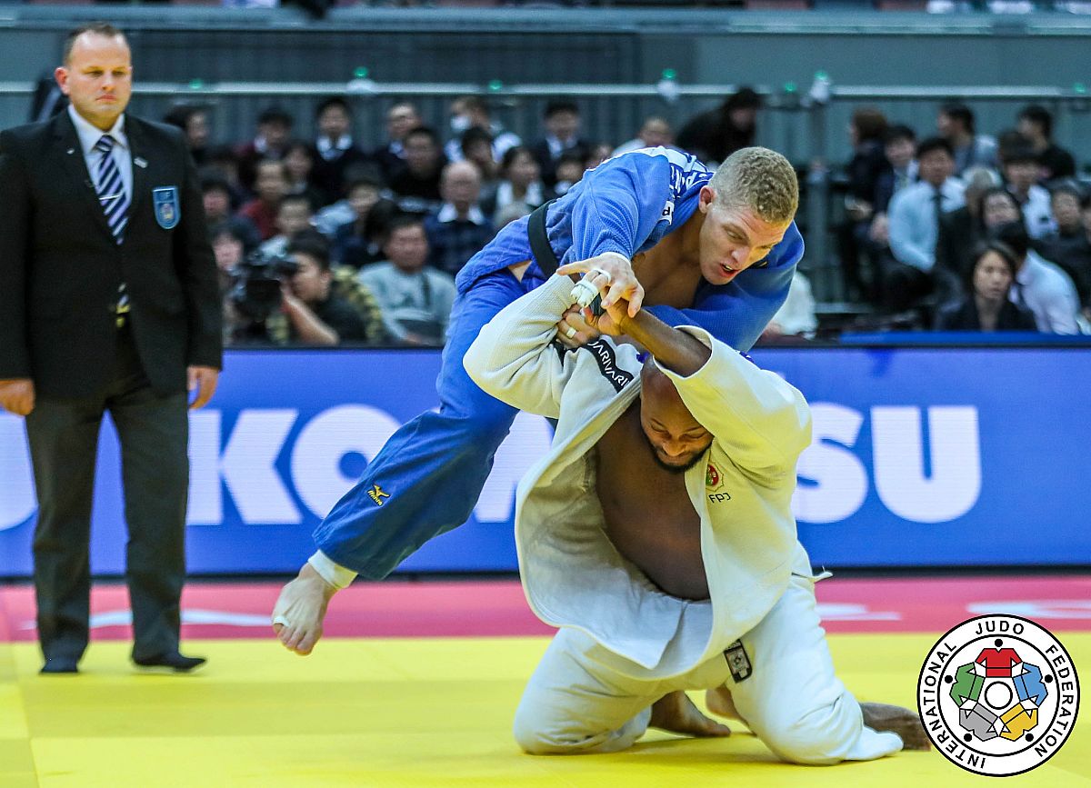 Explosive judo on Day 3 of Osaka Grand Slam as Japanese judoka dominate ...