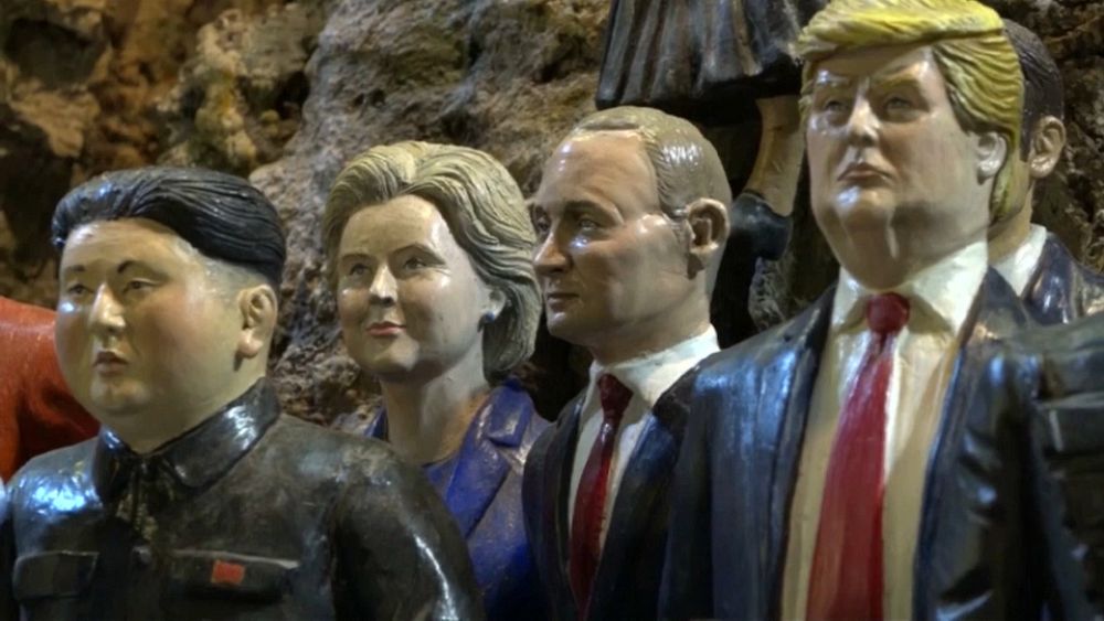 VIDEO : Italian families display figurines of Donald Trump and Kim Jong ...