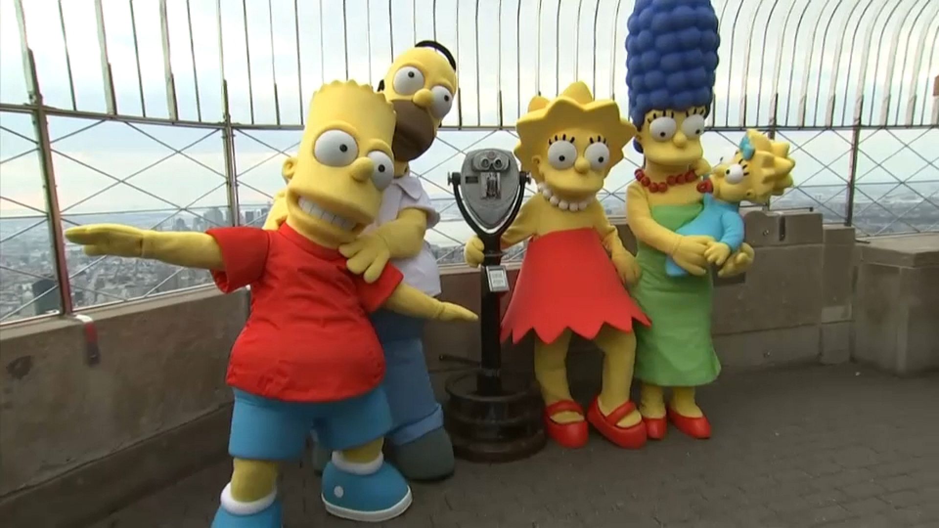 The Simpsons celebrate 30 years at the top of the Empire State Building ...